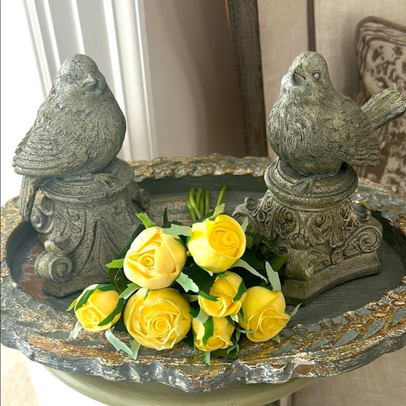 Lavish Home | Accents | Nwt Set Of Two Large 75 Resin Birds On Pedestal ...
